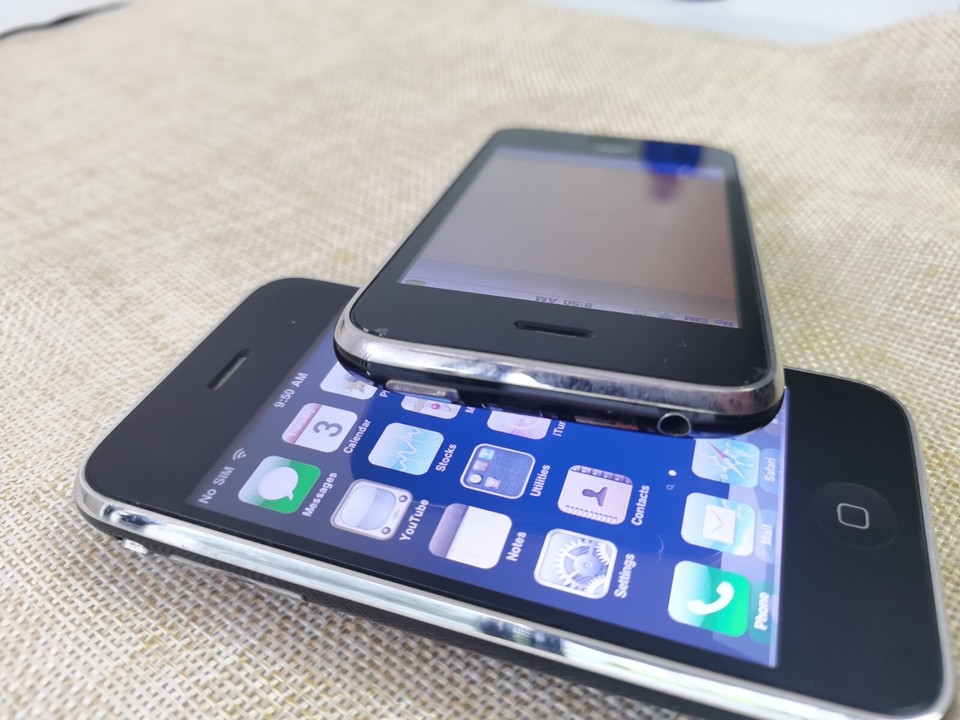 Original Apple iPhone 2nd 3G -8/16GB - Black /white (Unlocked) ( GSM) IOS3 | eBay