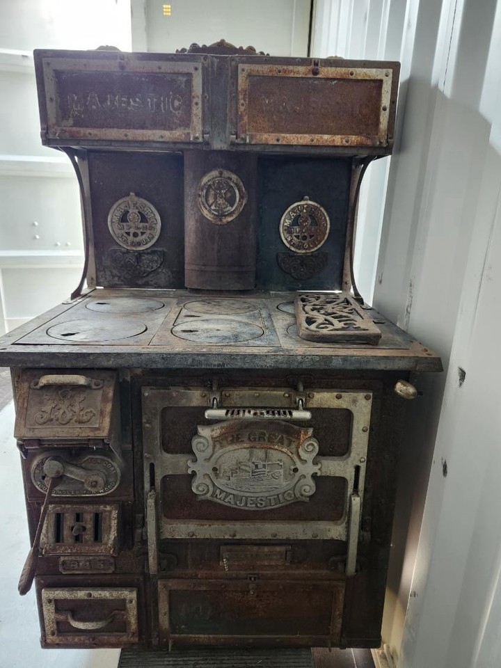 Great Majestic Antique Stove 1910–1914 Model 345 Presidential 6 Burner ...