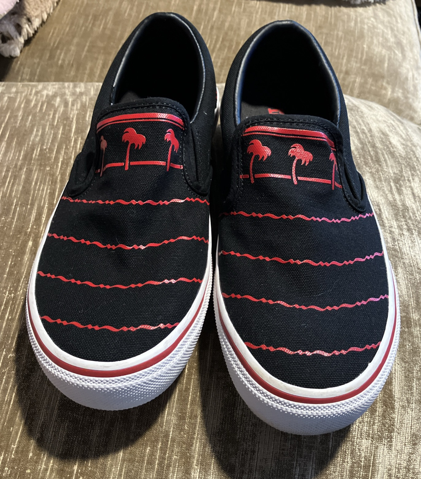 Vans In-N-Out Burger Drink Cup Red And Black Shoes Si… - Gem