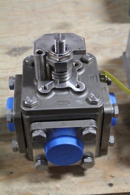 NEW PBM MPH-H4B-005E319 2" CF3M BODY 316SS 3 WAY VALVE | eBay