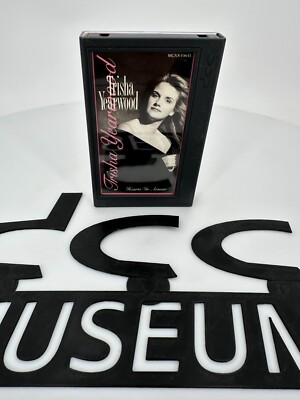 DCC Trisha Yearwood Heats in Armor Digital Compact Cassette | eBay