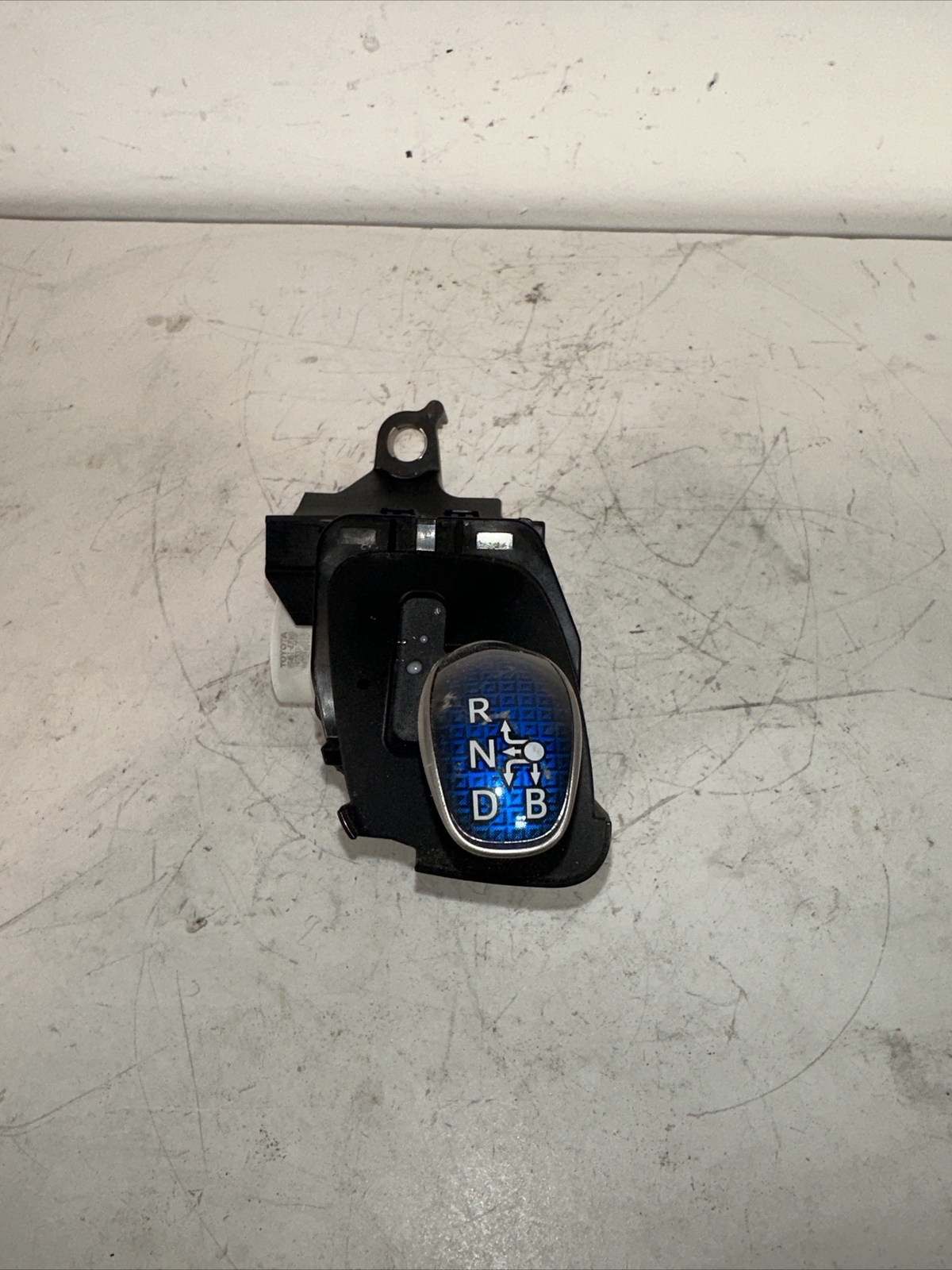 2012-2018 TOYOTA PRIUS V Shift Lever Gear Changer / Floor Shifter OEM ...