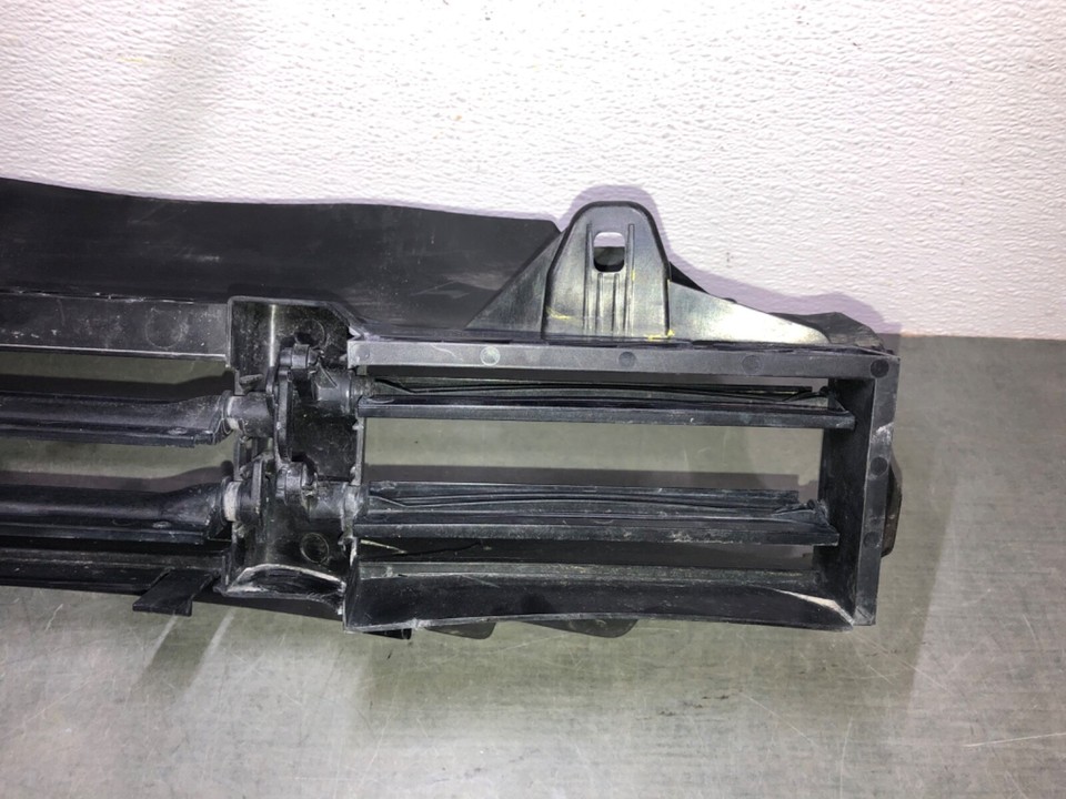 2019-2021 BMW X5 G05 Front Lower Air Shutter Grille 5113 22677510 MD31 ...