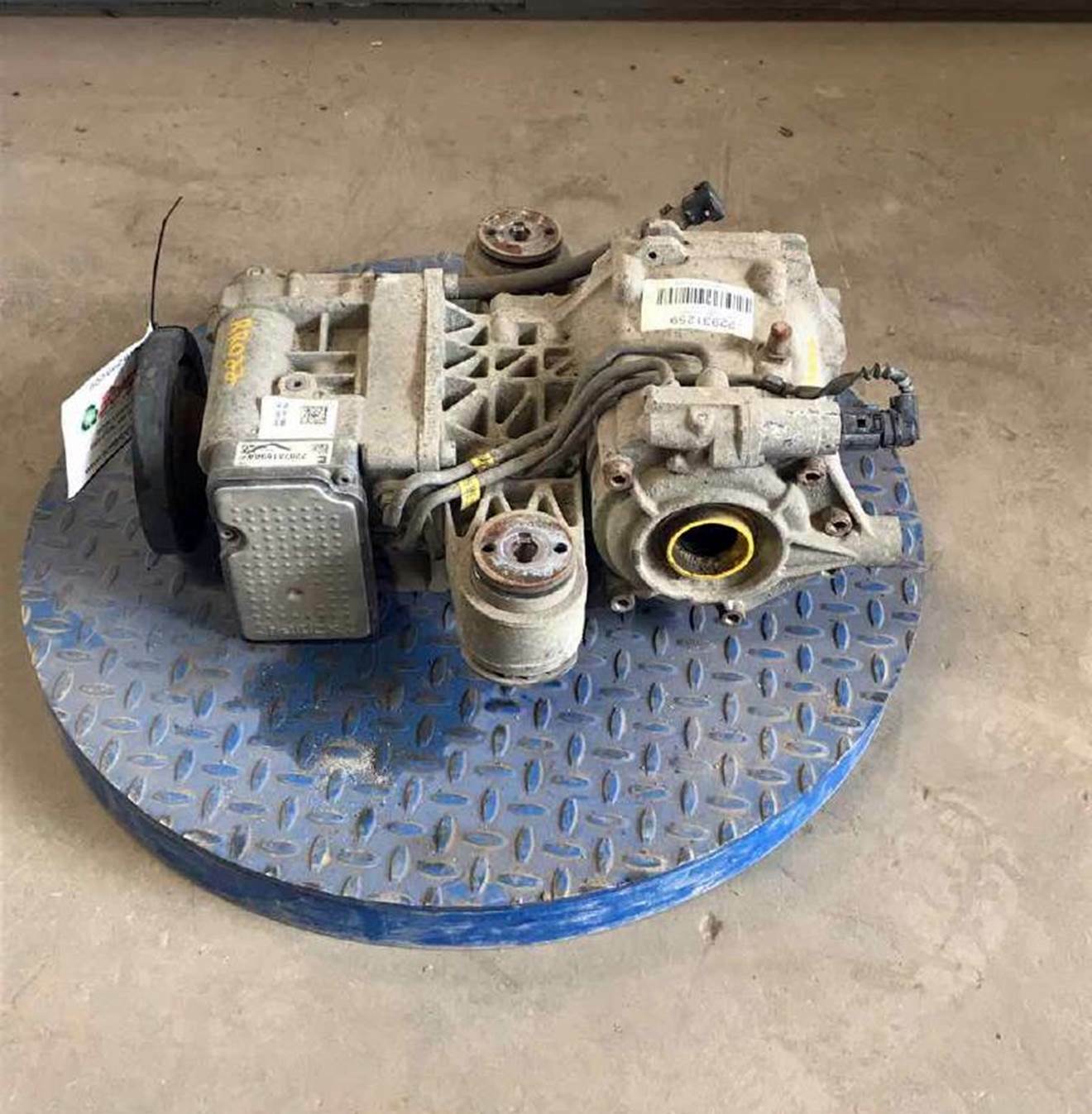 2010-2014 Cadillac SRX Rear Axle Differential Carrier | eBay