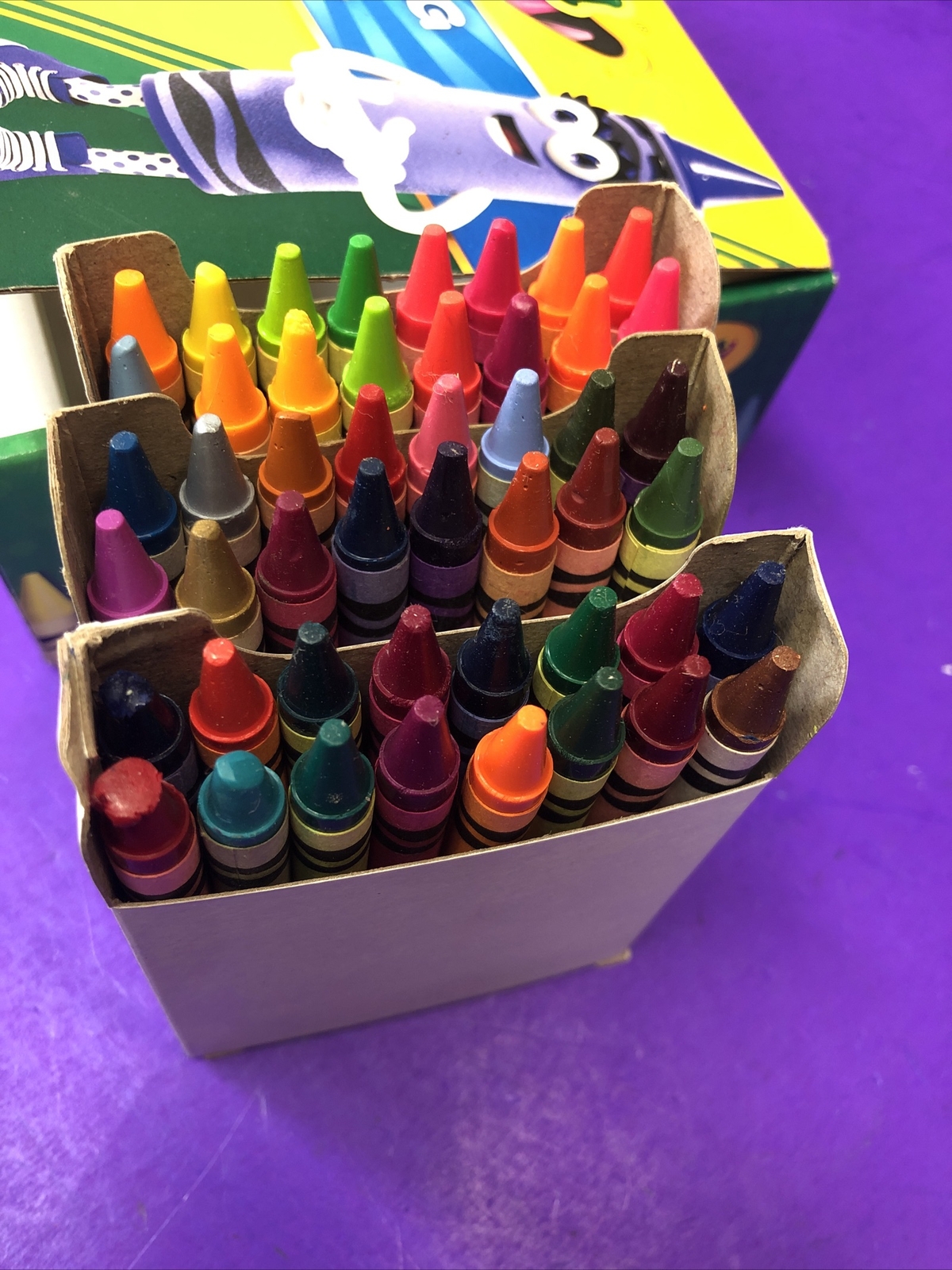 Special Edition Crayola Crayon Introducing Bluetiful 48 + 4 Bonus ...