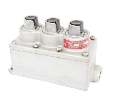 Boxes & Enclosures - Crouse Hinds Explosion Proof