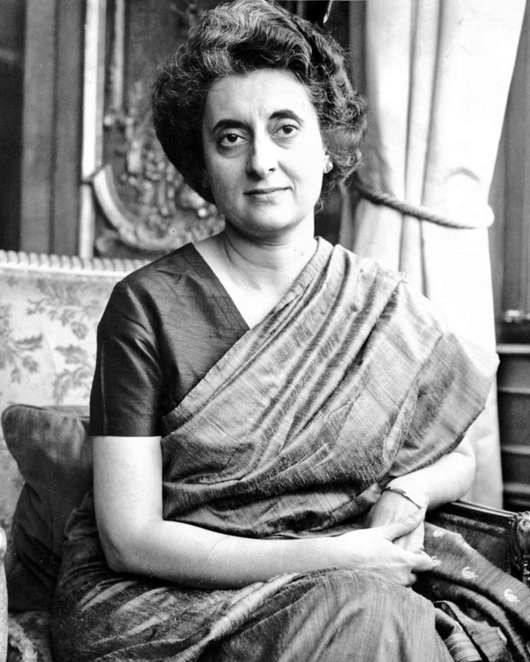 Prime Minister INDIRA GANDHI of India Glossy 8x10 Photo Poster Print | eBay