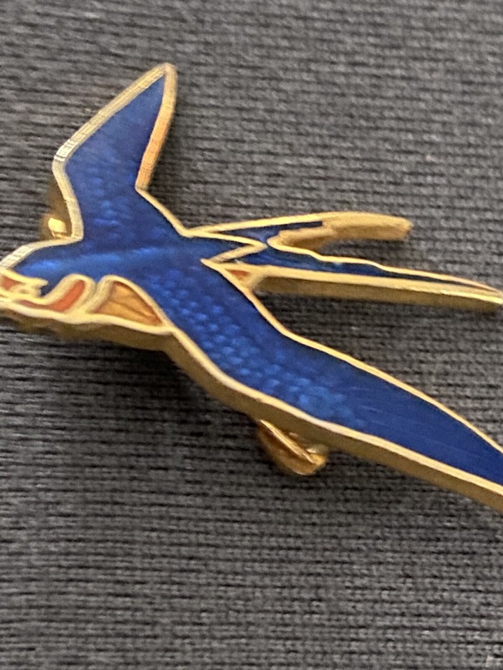 1986 WES Bird Brooch Lapel Hat Pin Blue Swallow Bluebird Vintage C34 | eBay