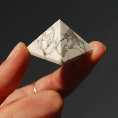 Howlite Crystal Pyramid, 25mm to 30mm | eBay