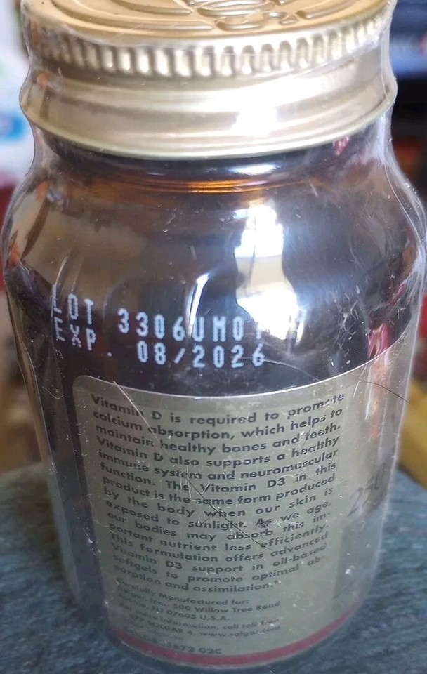 SOLGAR Vitamin D3 (Cholecalciferol) 2200 IU 100 V CAPS 8/26 NEW SEALED ...