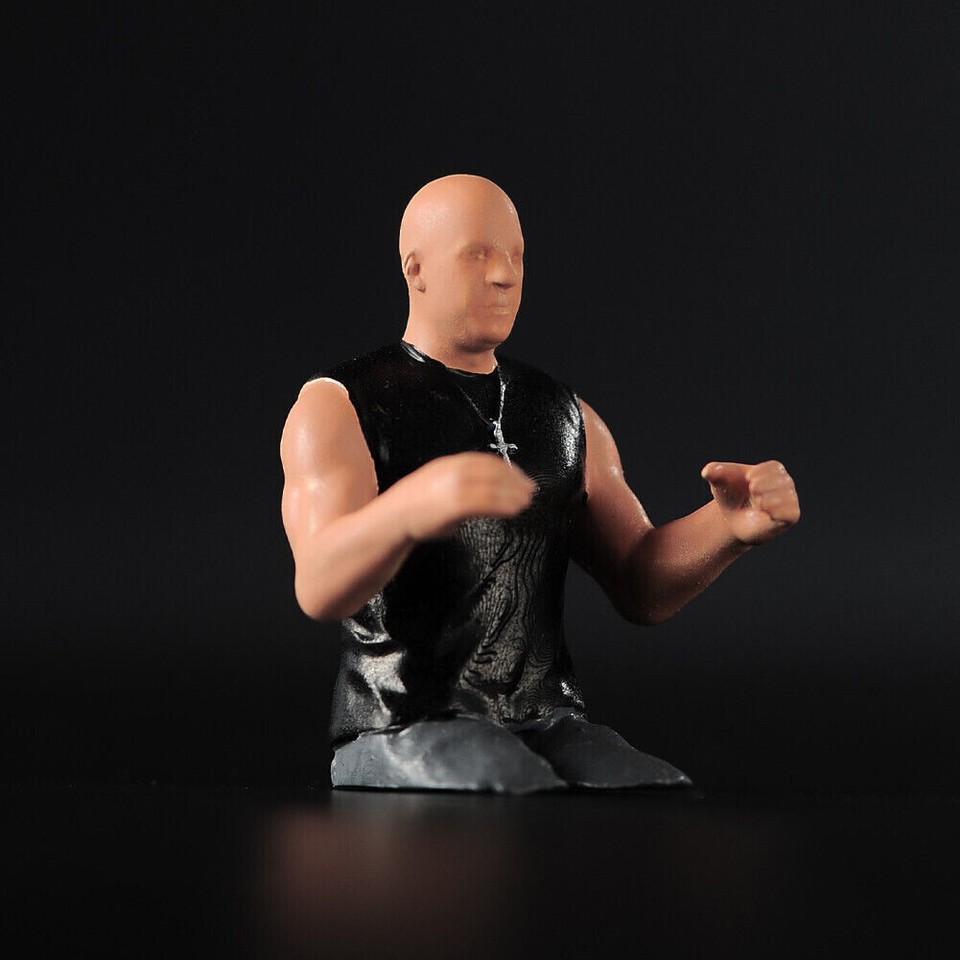 1/24 Vin Diesel Driving Scene Props Mini Doll Figures Fit Cars Vehicles ...