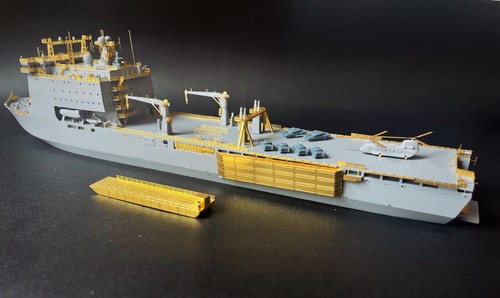 EV resin kit 1/700 Royal Navy Dock Landing Ship L3008 RFA Mounts Bay ...
