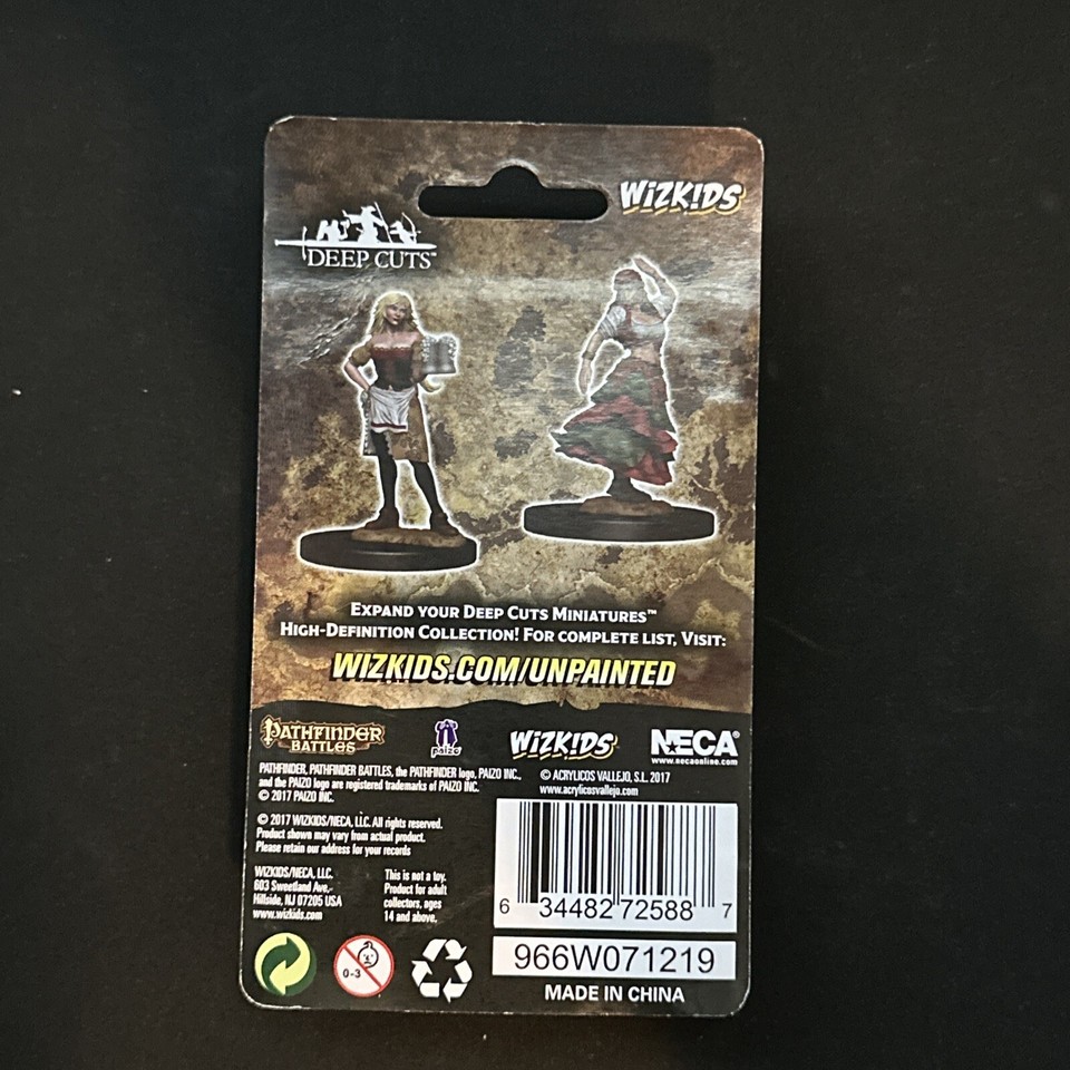 Dungeons & Dragon D&D Deep Cuts Miniatures: Bartender/Dancing Girl ...