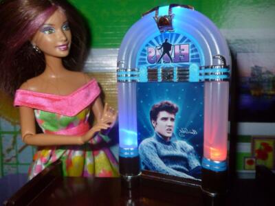 BARBIE SZ. DIORAMA DOLLHOUSE DECORATIVE 4" TALL ELVIS PRESLEY MUSICAL ...
