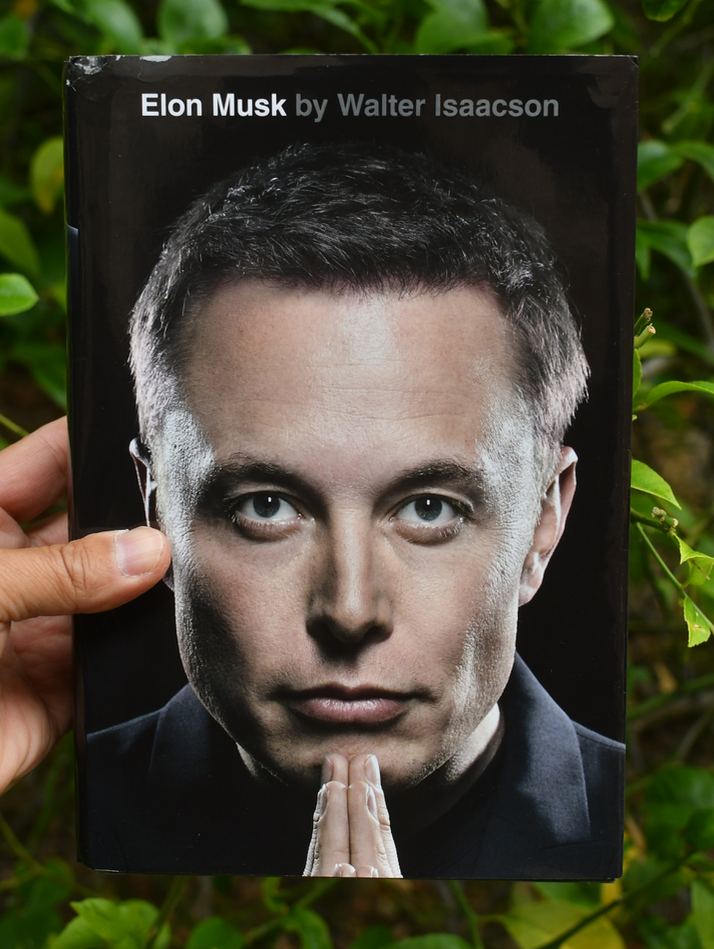 Elon Musk Biography Signed Walter Isaacson First Edition UCSB Arts ...