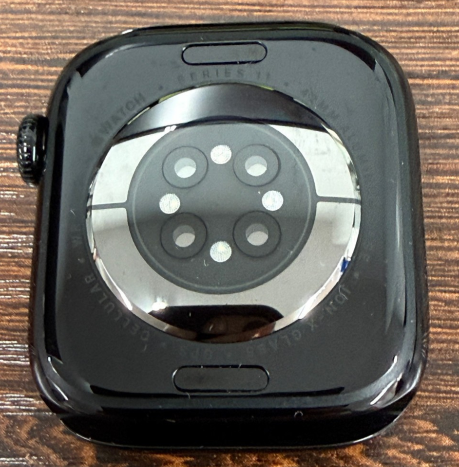 Apple Watch Series 11 42mm GPS Cellular Jet Black Sports Band S/M - 100 ...