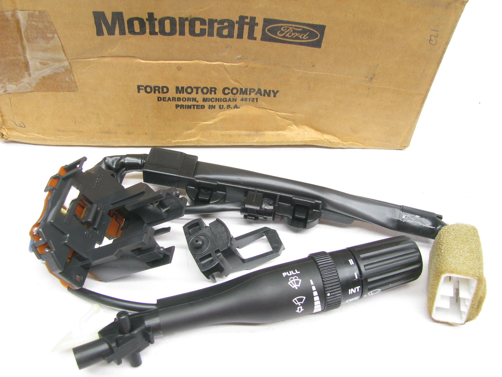 Windshield+Washer+Switch-Wiper%2FWasher+Switch+Motorcraft+SWE-2334 for ...