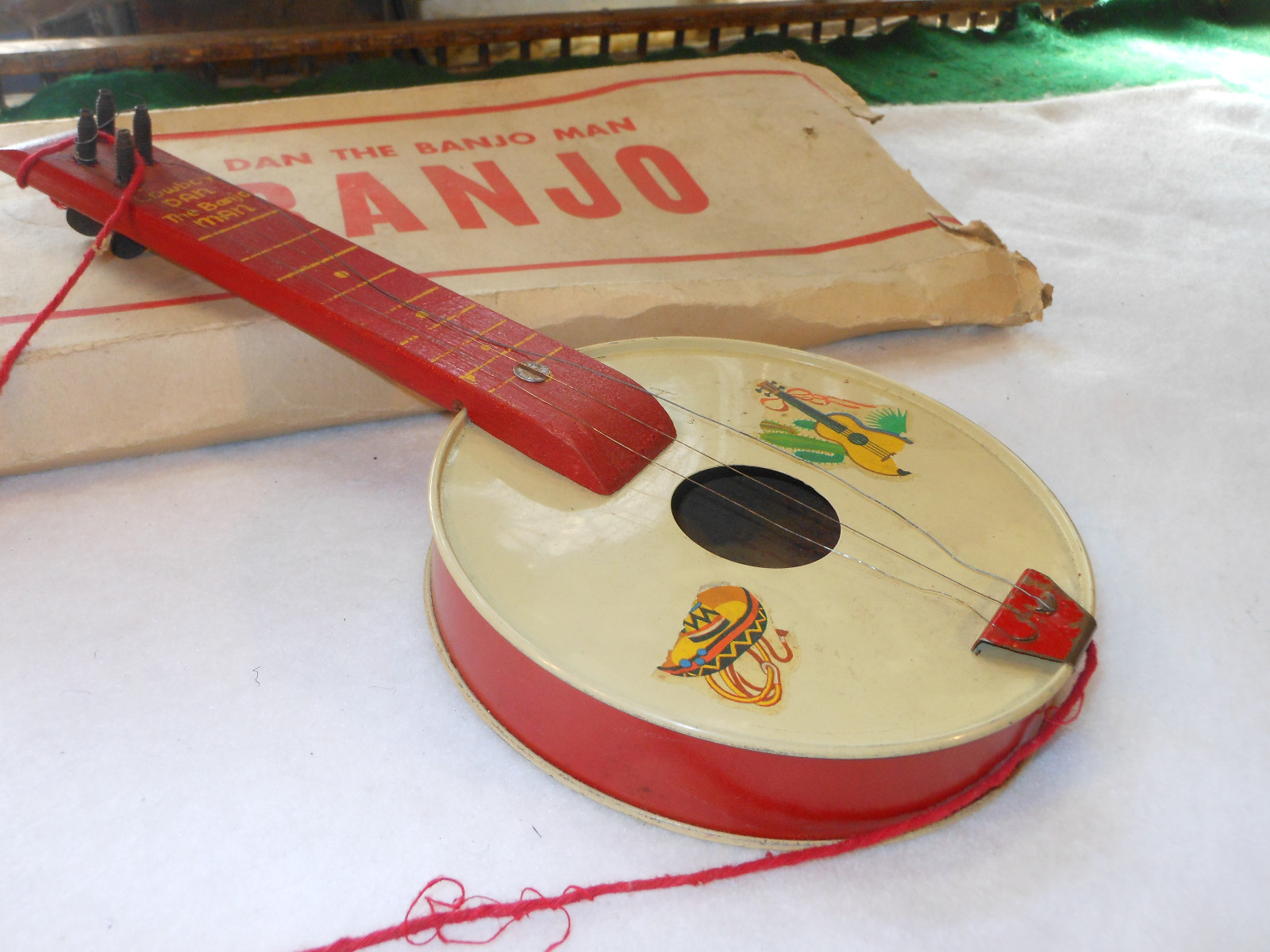 Vintage Dan the Man Banjo Toy w' Original Box Tin Toy Guitar Instrument ...