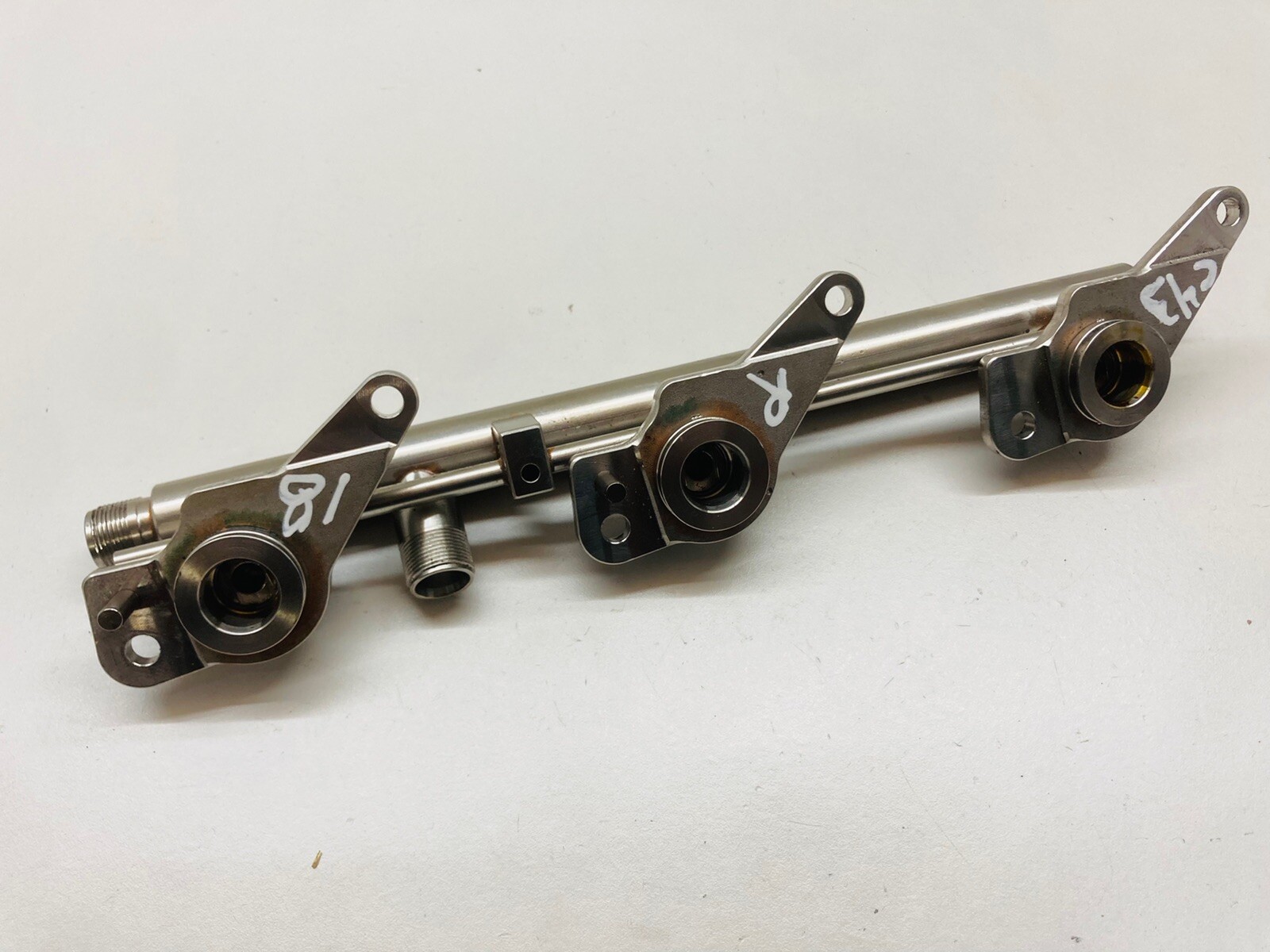 FUEL RAIL RIGHT MERCEDES W205 AMG C43 3.0 PETROL M276.823 A2760700500 ...