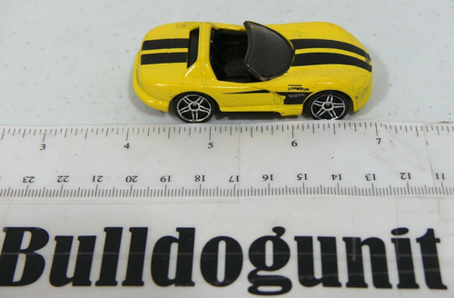 2017 Hot Wheels Dodge Viper RT/10 Convertible Diecast Car Yellow DVB06 ...