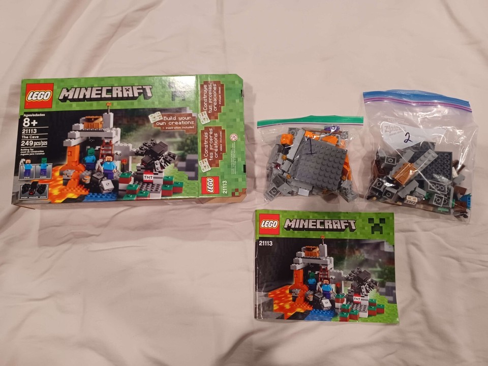 LEGO Minecraft: The Cave (21113) Retired Set; (Complete - Slightly Used ...