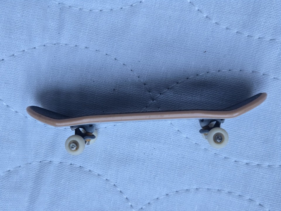 Tech Deck Hook-Ups Fingerboard Anime Girl Since 1994 Vintage Original ...