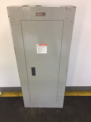 SIEMENS 200 AMP 208/120 VOLT 3 PHASE 42 CIRCUIT MAIN BREAKER PANEL..P ...