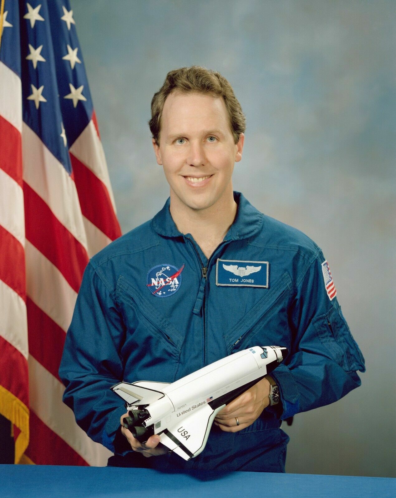 THOMAS JONES ASTRONAUT 8X10 GLOSSY PHOTO IMAGE #3 | eBay