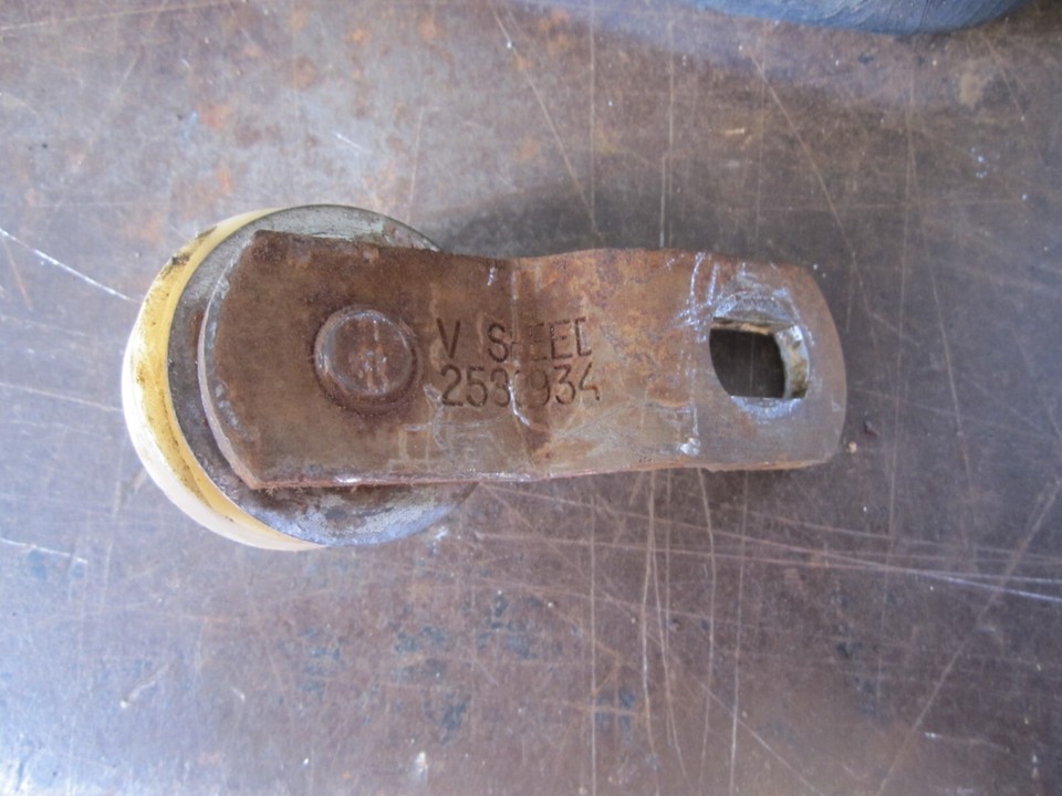 66 CORONET VARIABLE SPEED WINDSHIELD WIPER MOTOR PIVOT HEAD OEM | eBay