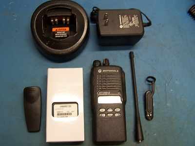 Motorola HT1250 LS UHF 450-512MHz AAH25SDH9DU5AN Mint Tested | eBay