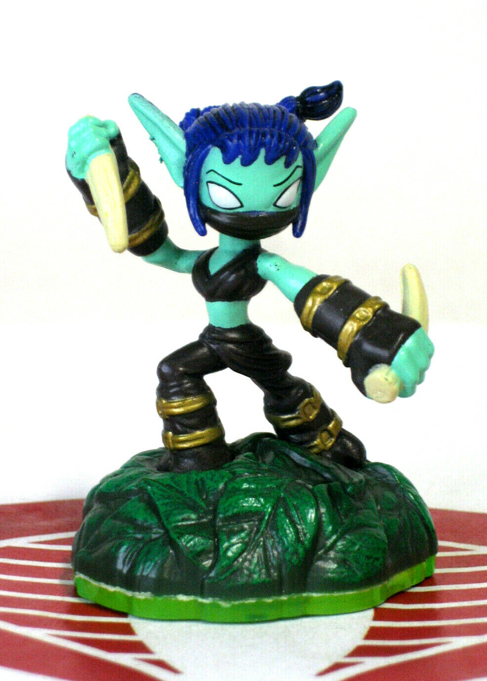 Skylanders Action Figurine Spyros Adventure Stealth Elf Activision 2011 ...