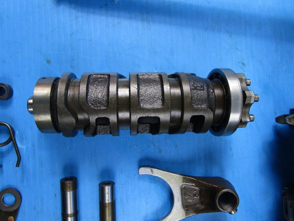 00 01 02 03 2000-2003 KAWASAKI ZX9 ZX9R TRANSMISSION GEAR BOK FORK DRUM ...