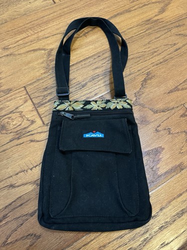 Kavu Keeper Crossbody Bag Black Floral Print | eBay