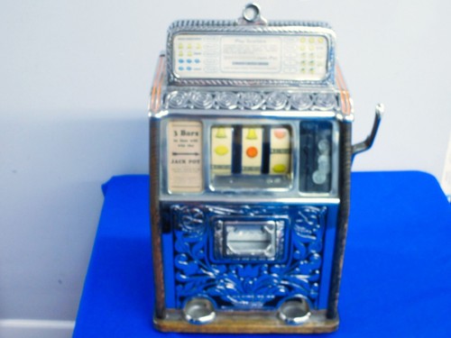 An Early Callie Bros. Superior Jackpot 25 Cent Slot Machine, Circa 1926 ...