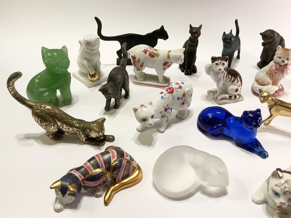 Franklin Mint Cats Curio Cabinet Series 1 Collection x 20 Cats 1986 | eBay