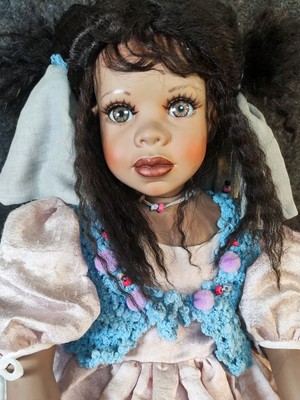 Künstlerpuppe Doll Shandy 65 cm Angela McNeely Porzellan Sitzpuppe ...