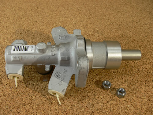 TRW Brake Master Cylinder LR014569 for sale online | eBay