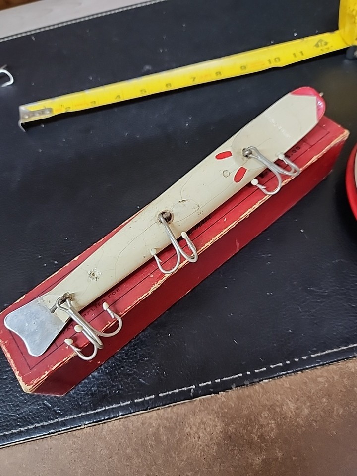 Vintage Suick Musky Thriller Original Round Belly | eBay