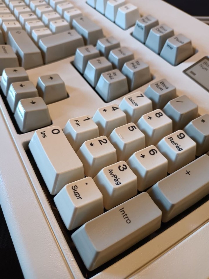 New IBM Model M by Lexmark Mechanical Keyboard made in USA, in Spanish ...