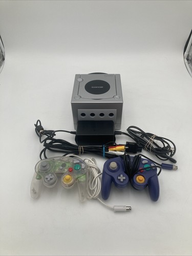 Nintendo GameCube Silver Console DOL-101 Bundle w 2 Controllers & Cords ...