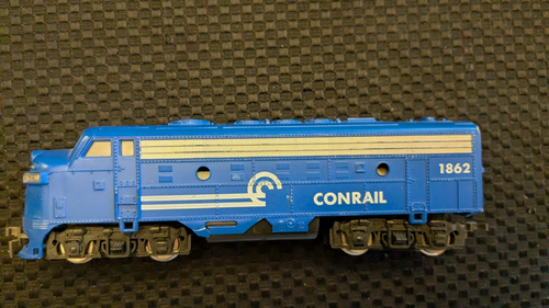 PlayArt HO F7 Diesel Conrail #1862, runs fast, light works | eBay