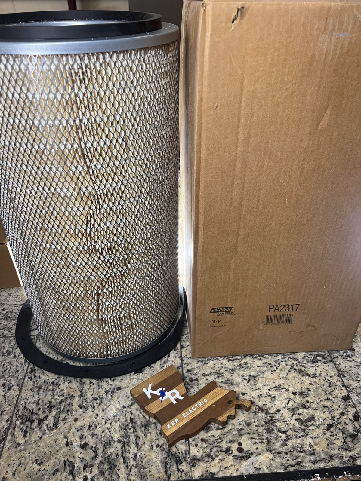 FLEETGUARD AF4674 - Air filter cross reference