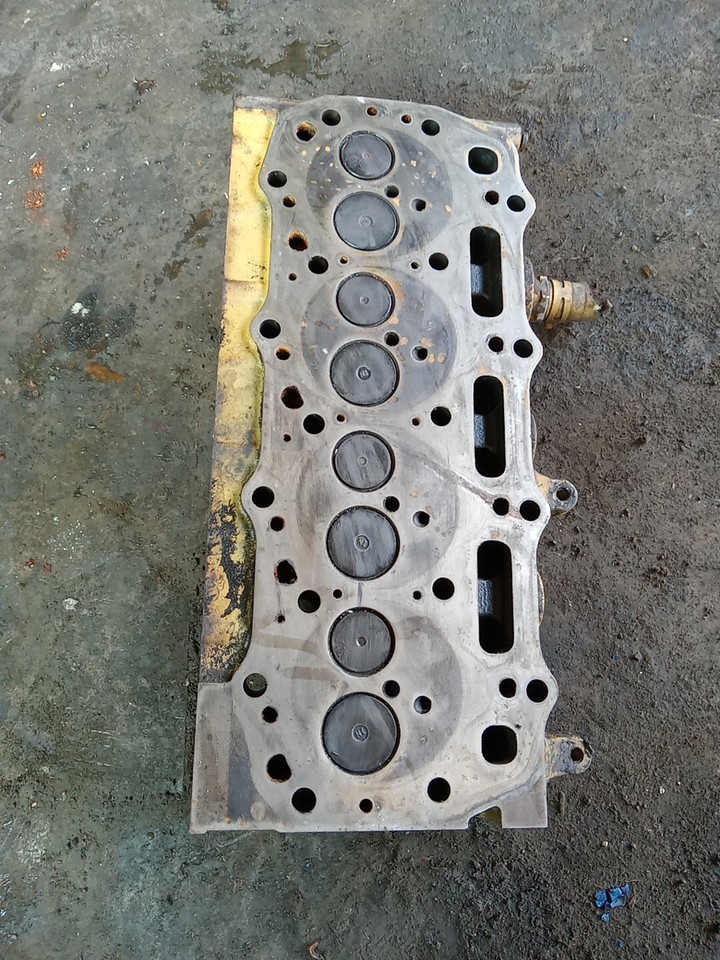 Cat Caterpillar 2.2C Cylinder Head 4 Cylinder Diesel Engine | eBay