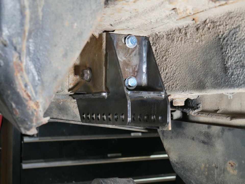 Jeep Cherokee XJ Rear Shackle Relocation Kit | eBay