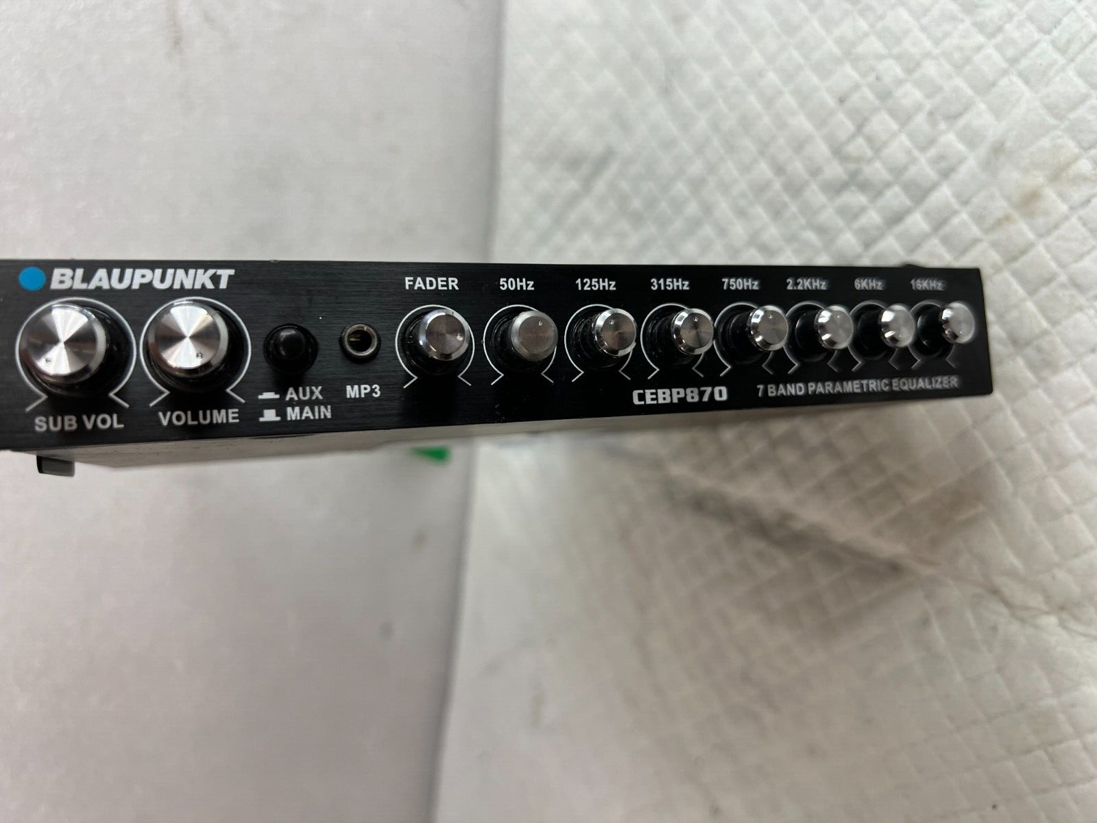 BLAUPUNKT CAR AUDIO CEBP870 7 Band Equalizer Preamp 7 Volt Out Sub ...
