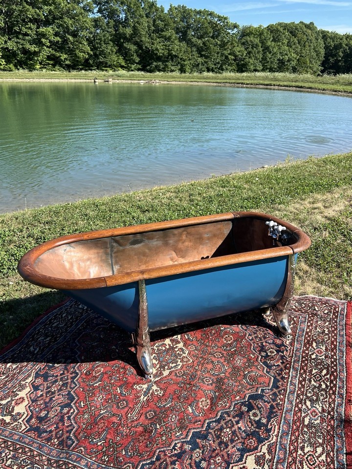 Antique Copper Cowboy Bathtub Oak Rim Clawed Foot Bath Tub Cast iron ...