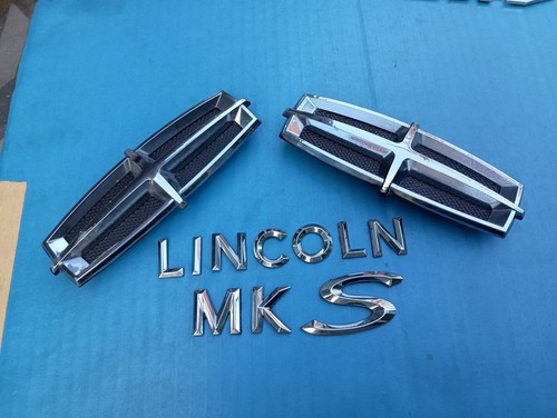 Lincoln MKS Rear Lettering OEM Chrome 2009-12 LH RH Fenders Emblem Set ...