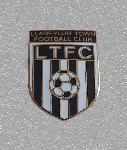 LLANFYLLIN TOWN FC BADGE ( Llanfyllin, Powys ) ENAMEL FOOTBALL PIN ...