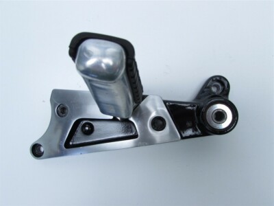 RIGHT REAR FOOT PEG FZR750 FZ700 FZ750 87-88 BRACKET MOUNT REST MUFFLER ...