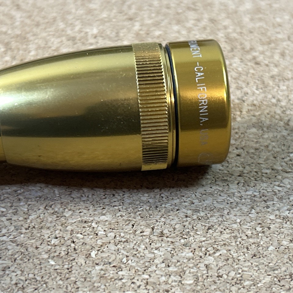 #Y21F Vintage Gold-Tone Mini Mag-Lite Mag Instrument Flashlight w/ Hard ...